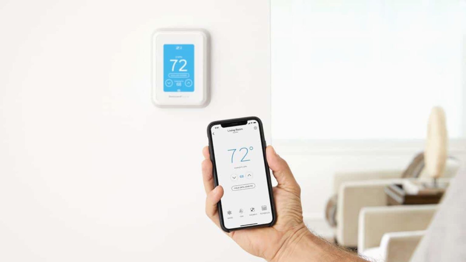 Top 5 Smart Thermostats for UAE Homes in 2025 - eSmart Home Dubai